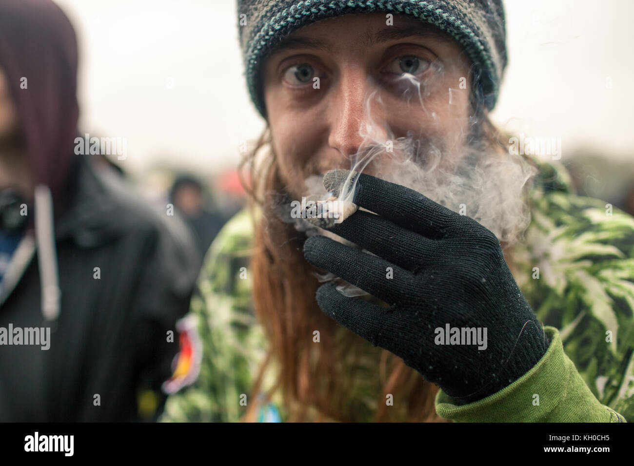 People puff lots of joints at the annual Smoke Cannabis Day in Hyde ...