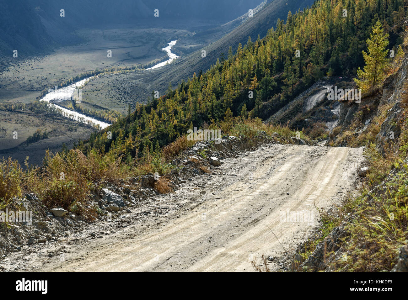 Cliff mountain cliff pass part hi-res stock photography and images - Alamy