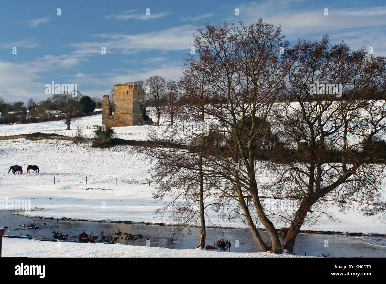 Ayton castle hi-res stock photography and images - Alamy
