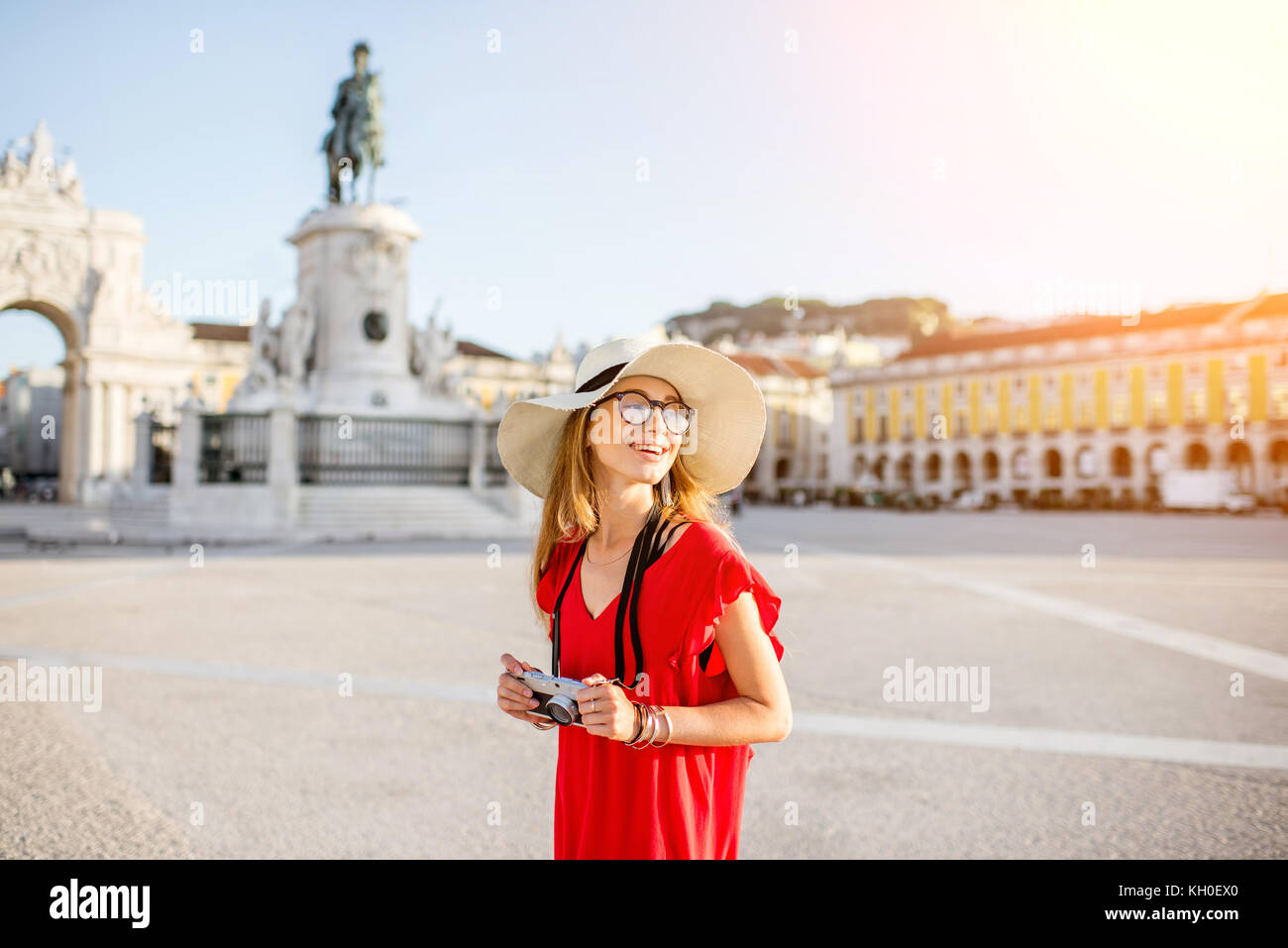 Woman traveling in Lisbon, Portugal Stock Photo - Alamy
