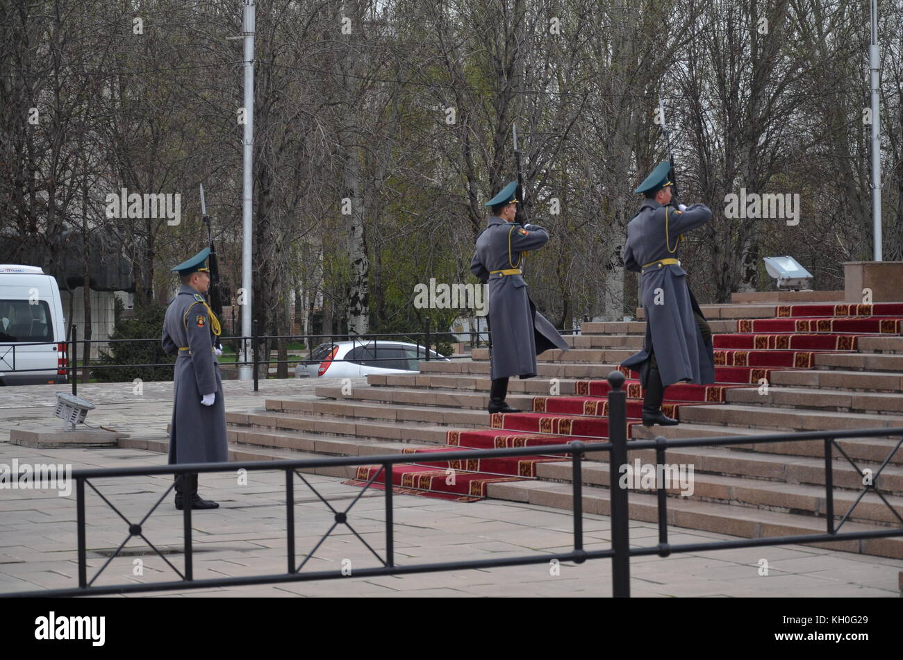 Soviet flag uniform hi-res stock photography and images - Alamy