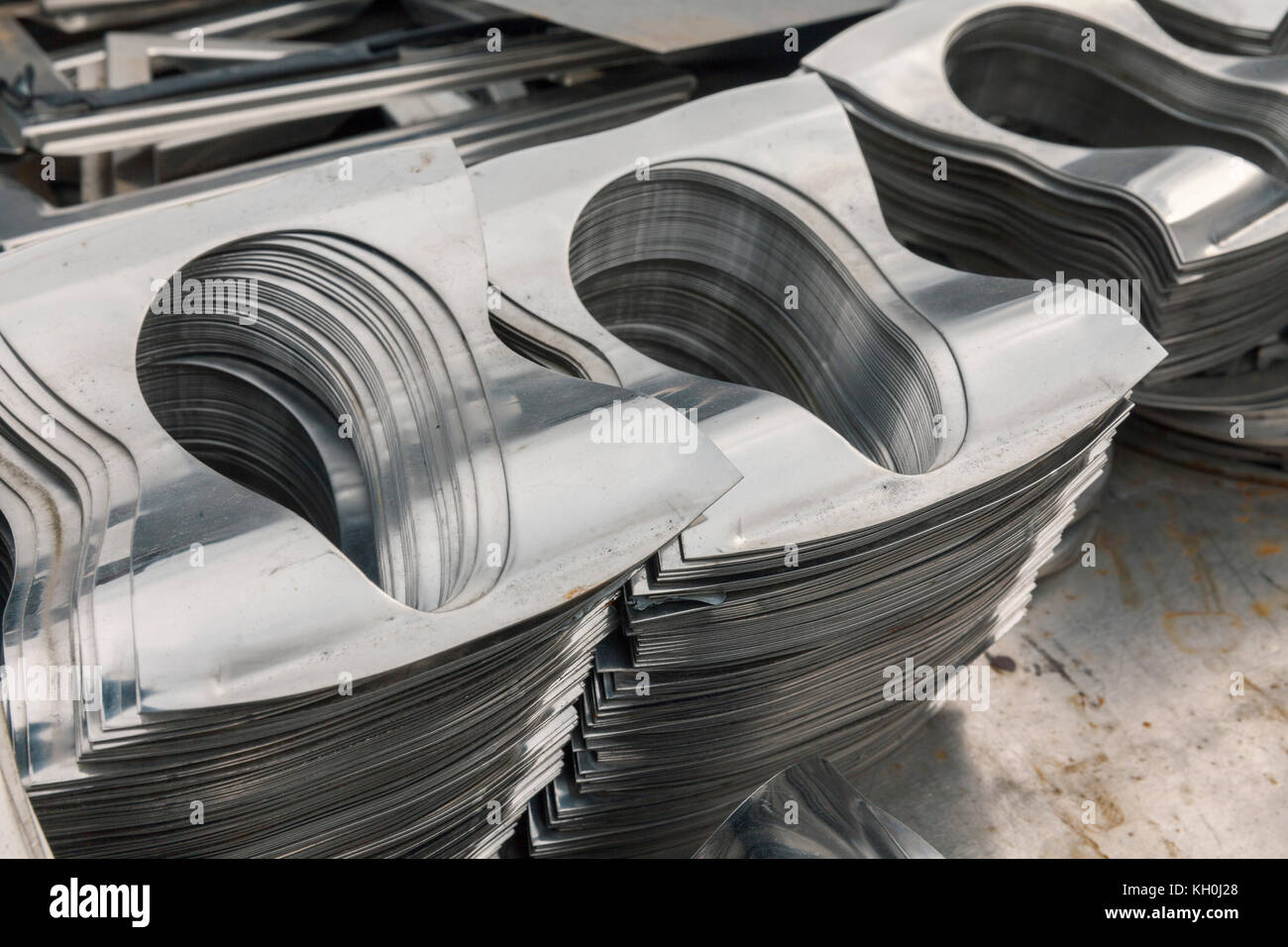 scrap metal on pile Stock Photo - Alamy