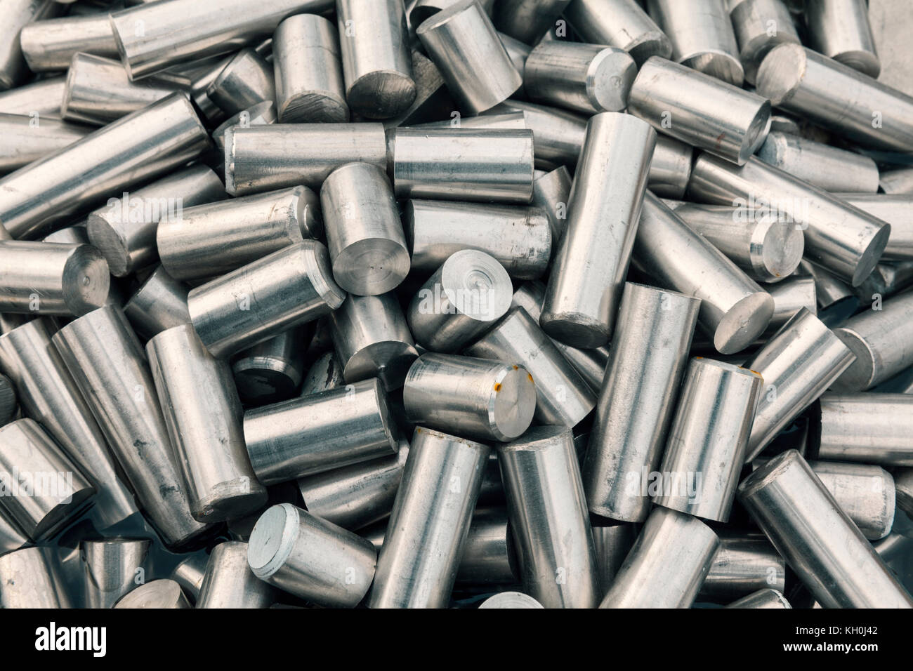 scrap metal on pile Stock Photo - Alamy