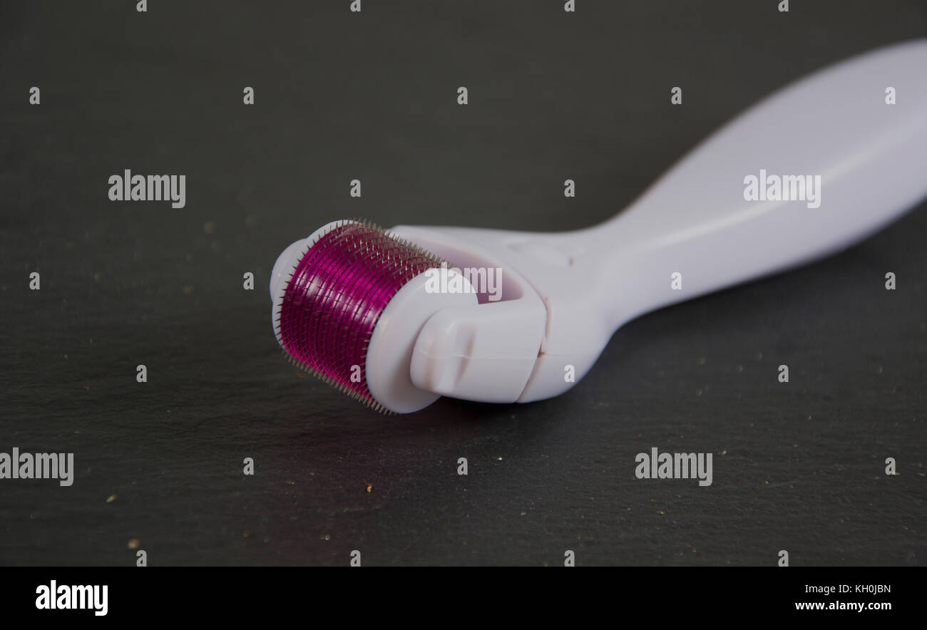Needling hi-res stock photography and images - Alamy