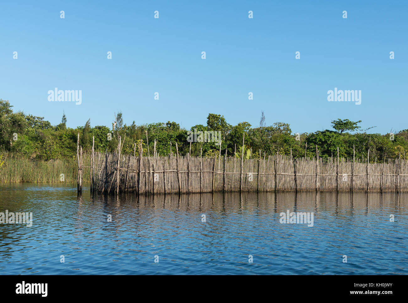 Africa fish traps fishing hi-res stock photography and images - Alamy