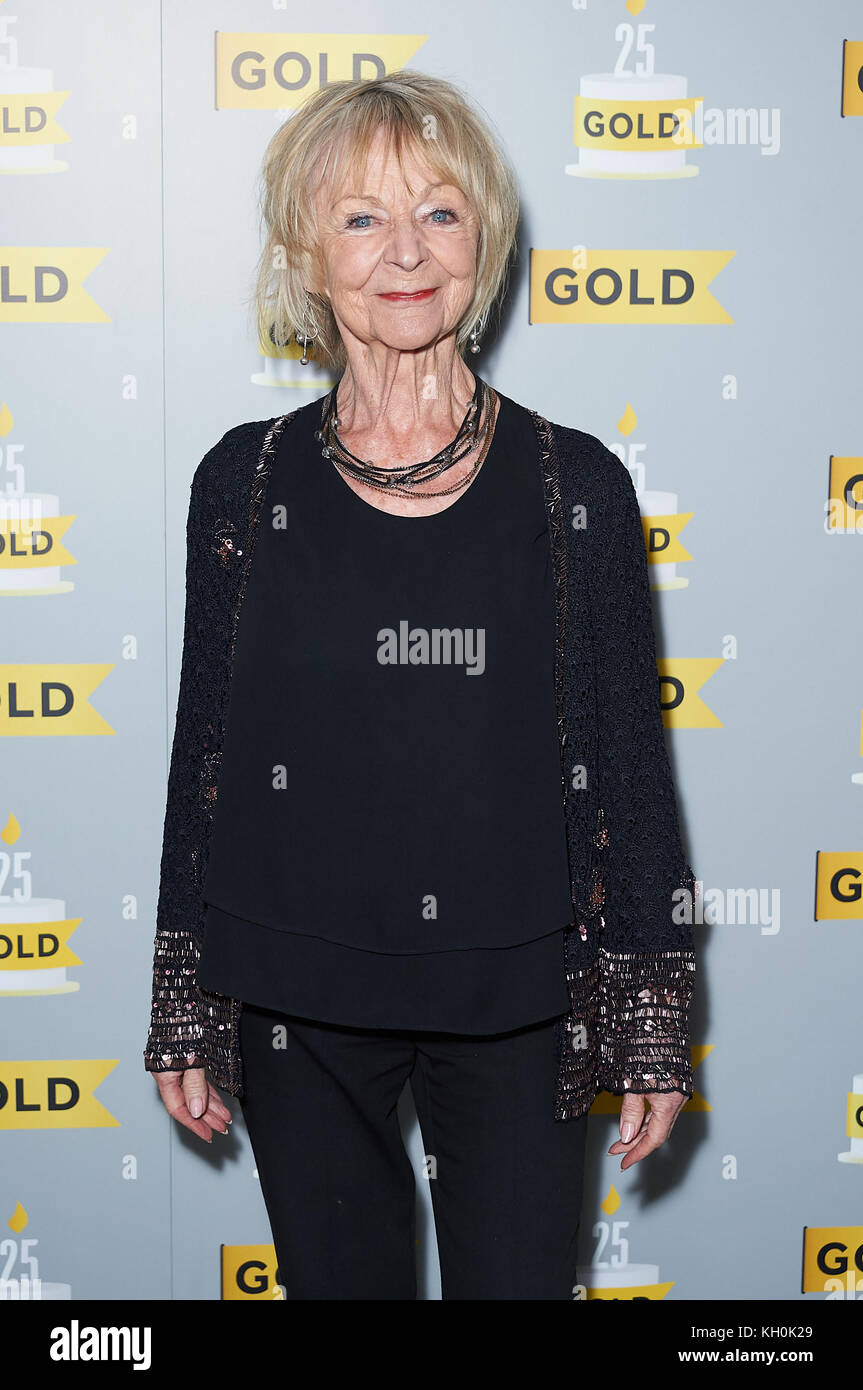 Sheila reid hi-res stock photography and images - Alamy