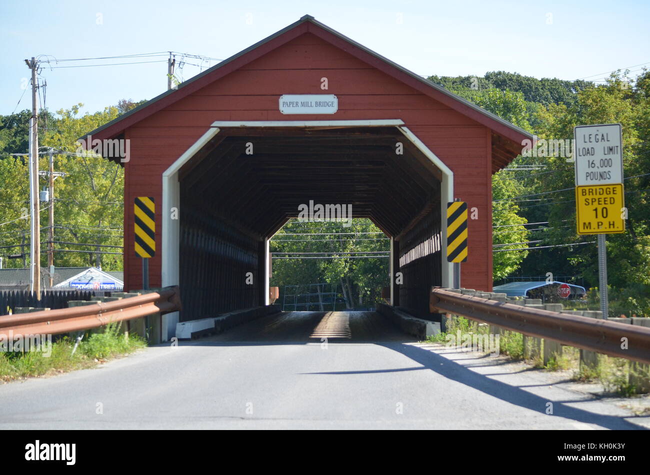 A red covered bridge in Vermont Stock Photo - Alamy