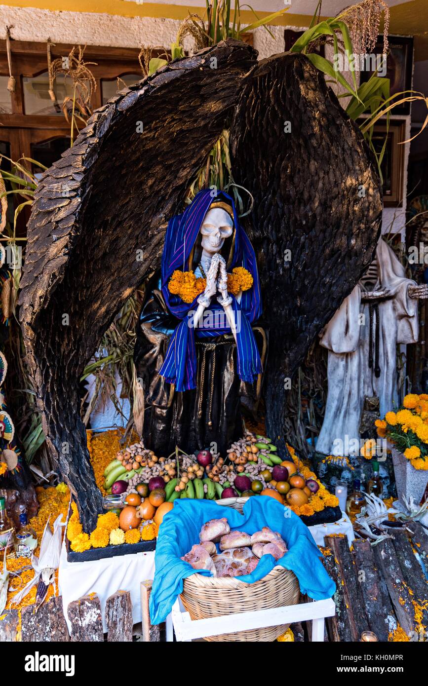 Mexican santa muerte saint death hi-res stock photography and images ...