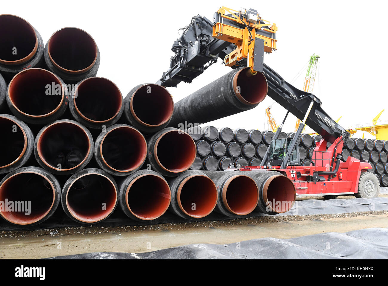 Mukran, Germany. 03rd Nov, 2017. Pipes for the Baltic Sea pipeline ...