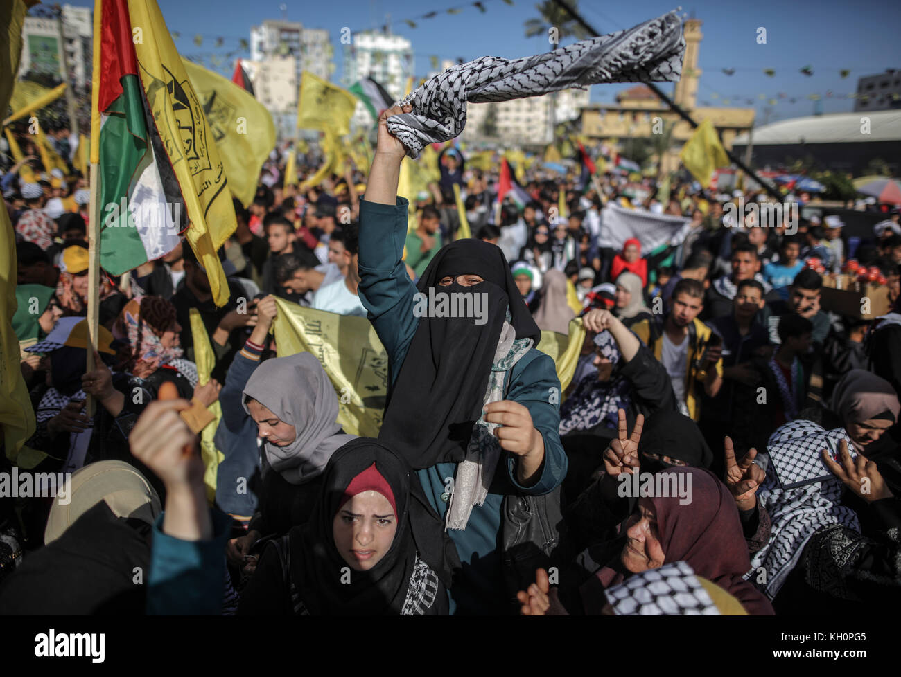 West bank and gaza, keffiyeh hi-res stock photography and images - Alamy