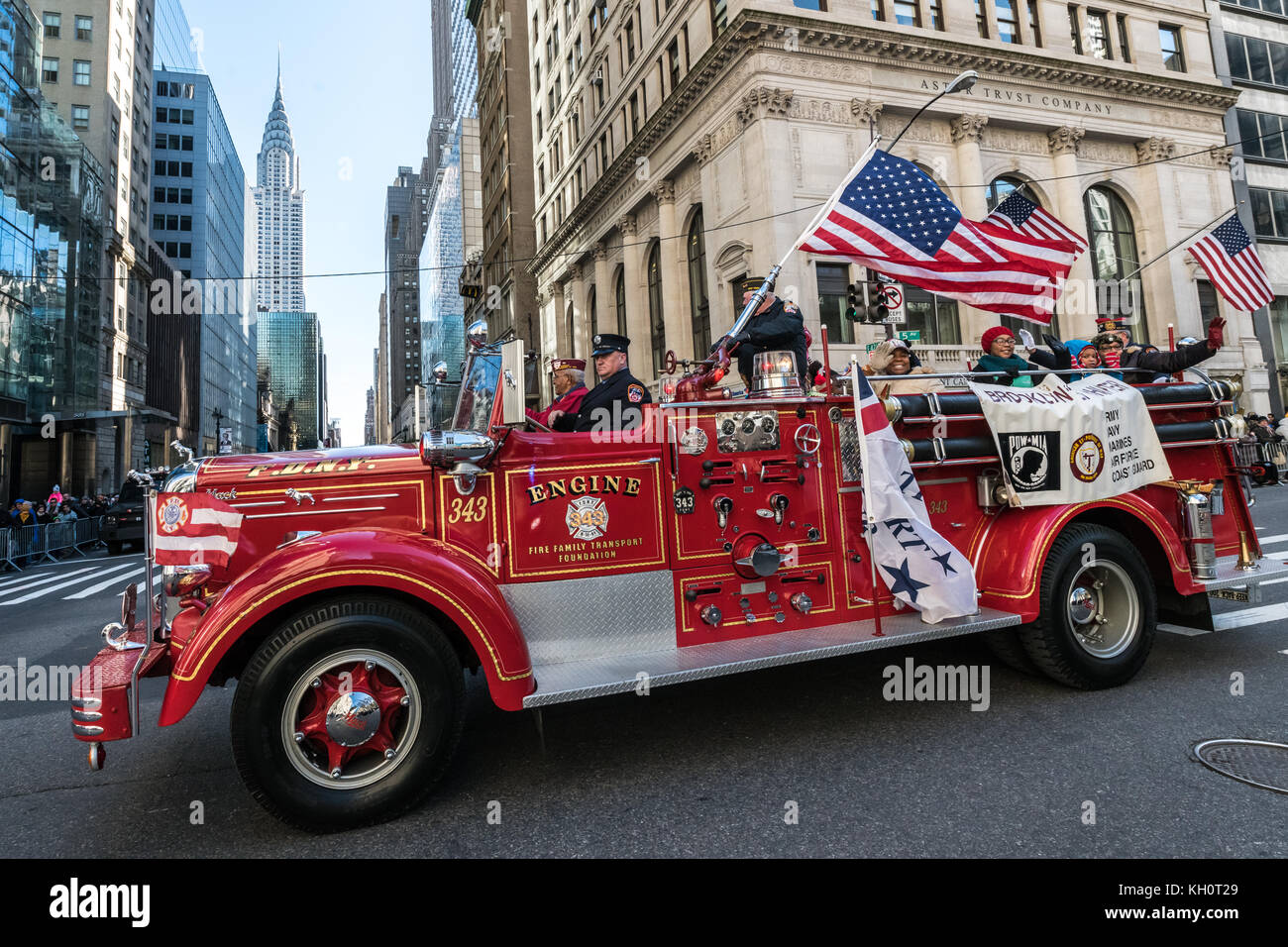 New York, USA, 11 Nov 2017. Fire Department of New York's Engine 343 ...