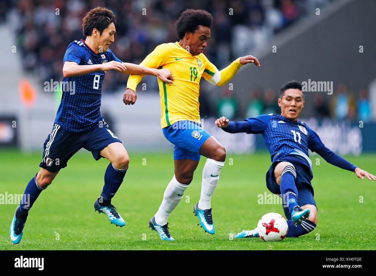 Villeneuve-d'Ascq, Lille, France. Credit: D. 10th Nov, 2017. Genki Haraguchi, Yuya Kubo (JPN ...