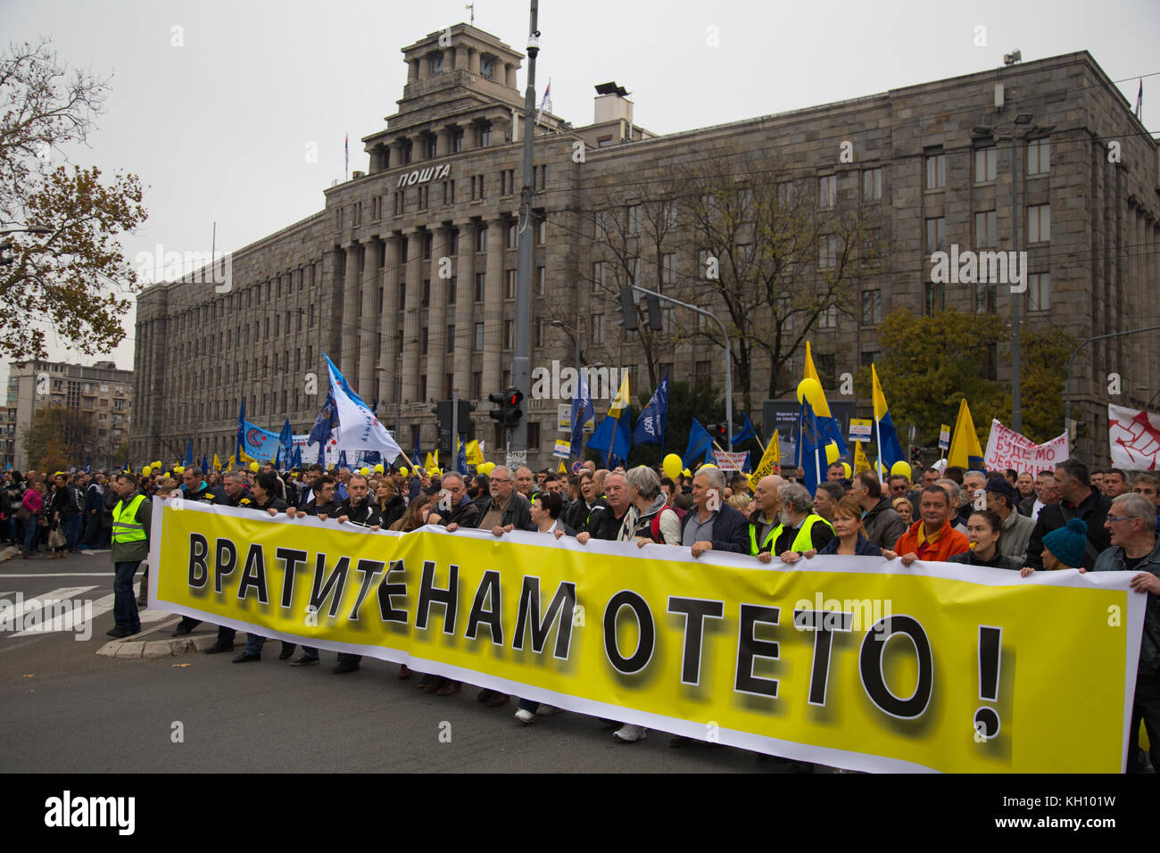 Belgrade, Serbia. 12th Nov, 2017. Mass protests of workers of Serbian ...