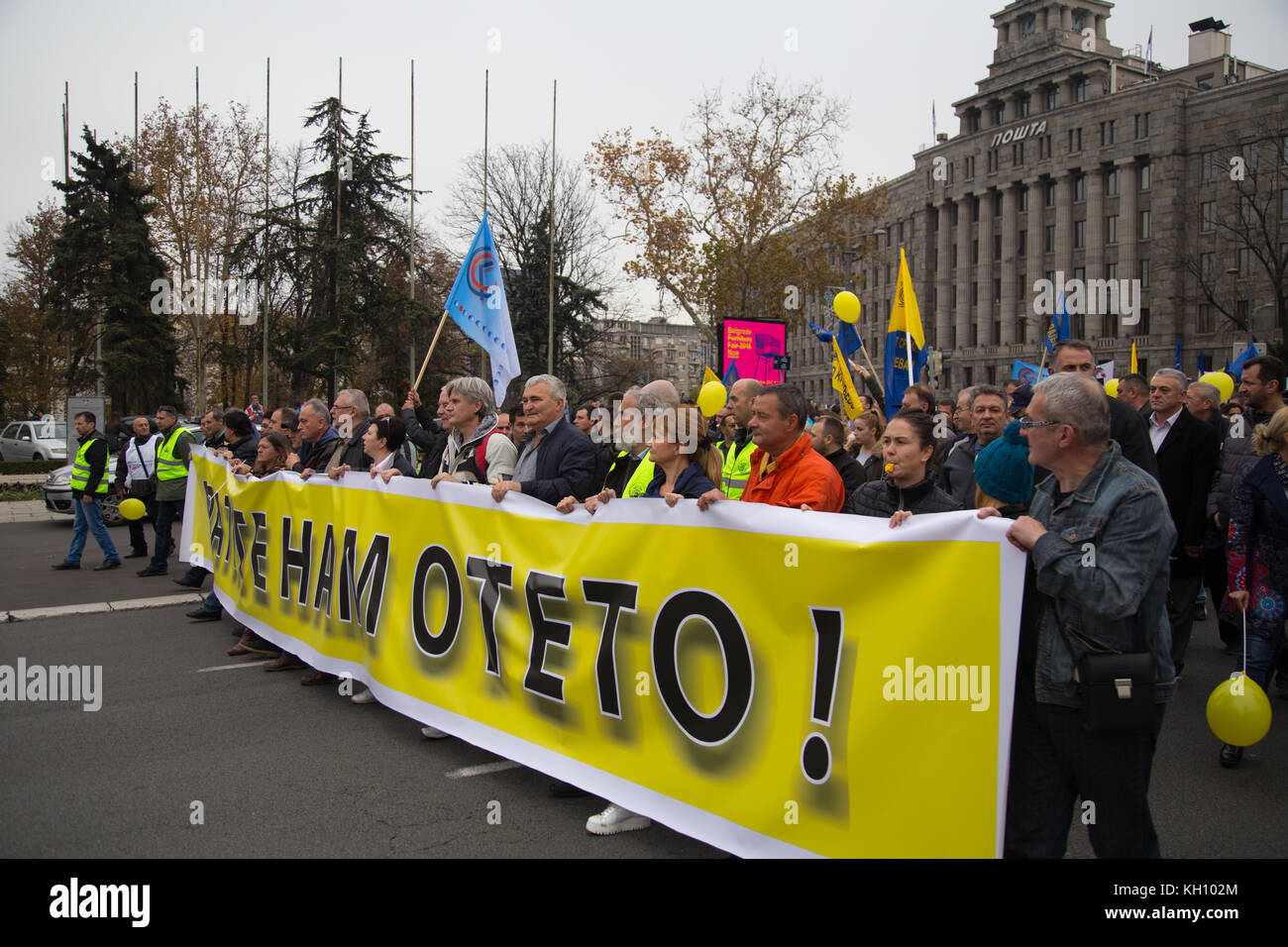 Belgrade, Serbia. 12th Nov, 2017. Mass protests of workers of Serbian ...