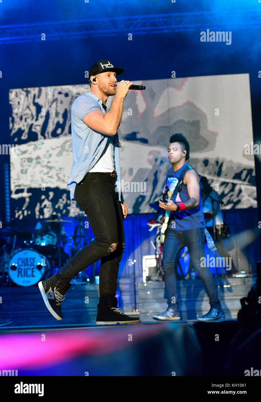 Chase Rice High Resolution Stock Photography and Images - Alamy