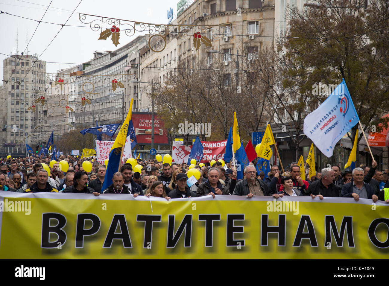 Belgrade, Serbia. 12th Nov, 2017. Mass protests of workers of Serbian ...