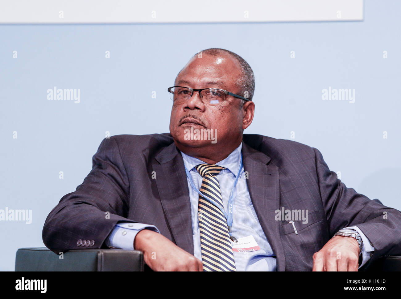 Bonn, Germany. 12th Nov, 2017. John Boyse, Minister of Health of ...