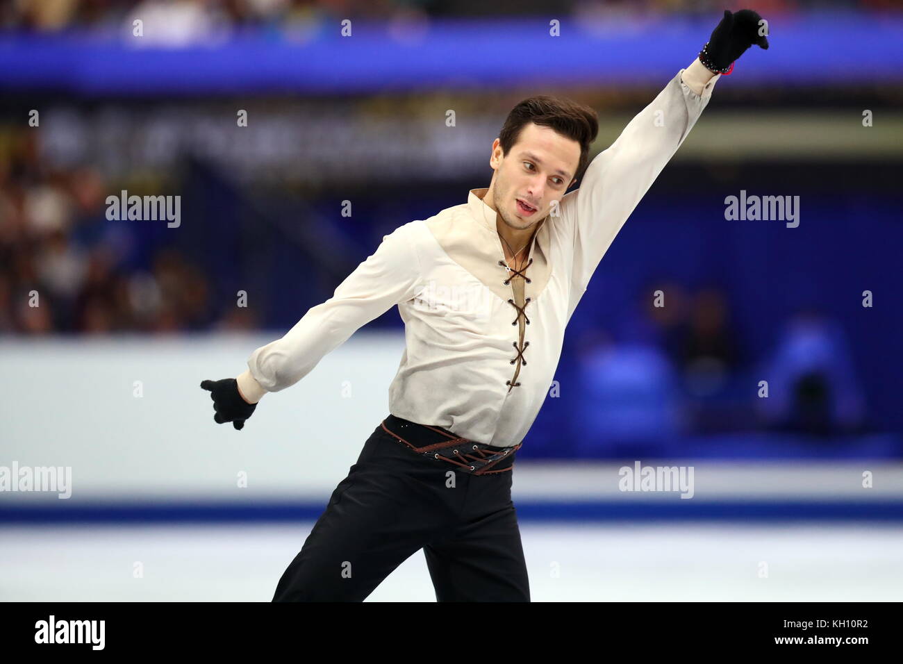 Osaka Municipal Central Gymnasium, Osaka, Japan. 11th Nov, 2017. Alexei ...