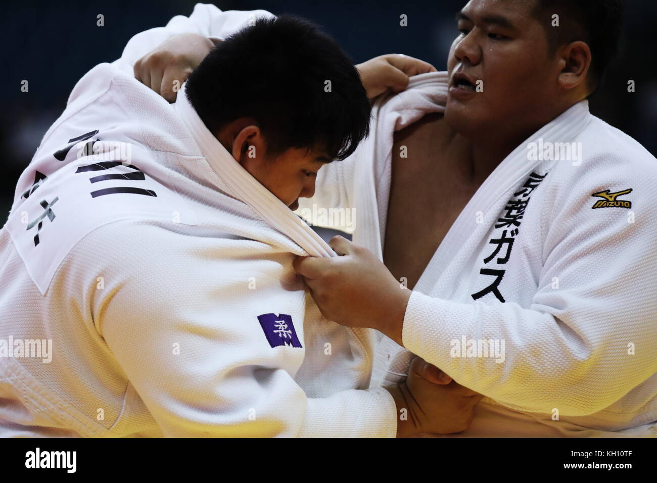 Chiba Port Arena, Chiba, Japan. 12th Nov, 2017. (L-R) Yusei Ogawa, Daiki Kamikawa, NOVEMBER 12 ...