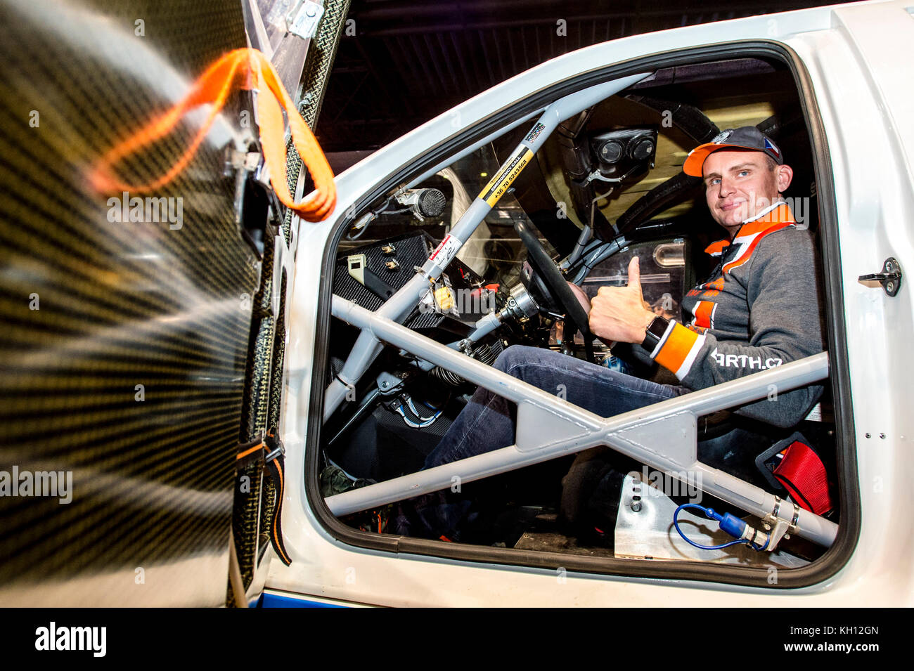 Pardubice, Czech Republic. 11th Nov, 2017. The Barth Racing team ...