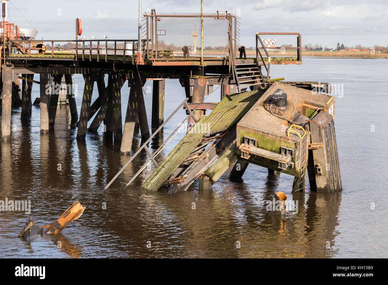 Shiploader hi-res stock photography and images - Alamy