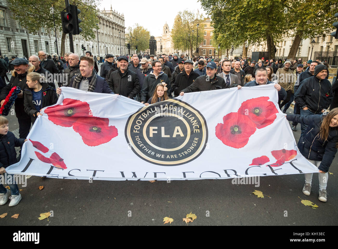 British lads hi-res stock photography and images - Alamy