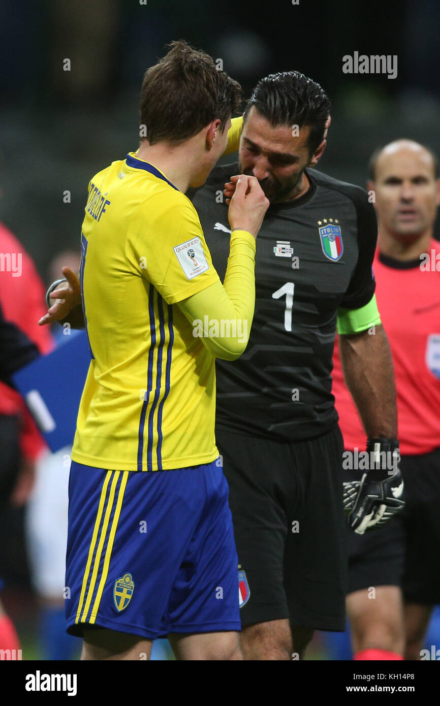 Milan, Italy - November 13: Disappointment italian players,Buffon, at ...