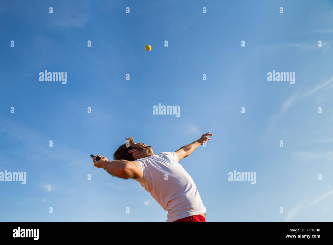 Throwing racket hi-res stock photography and images - Alamy