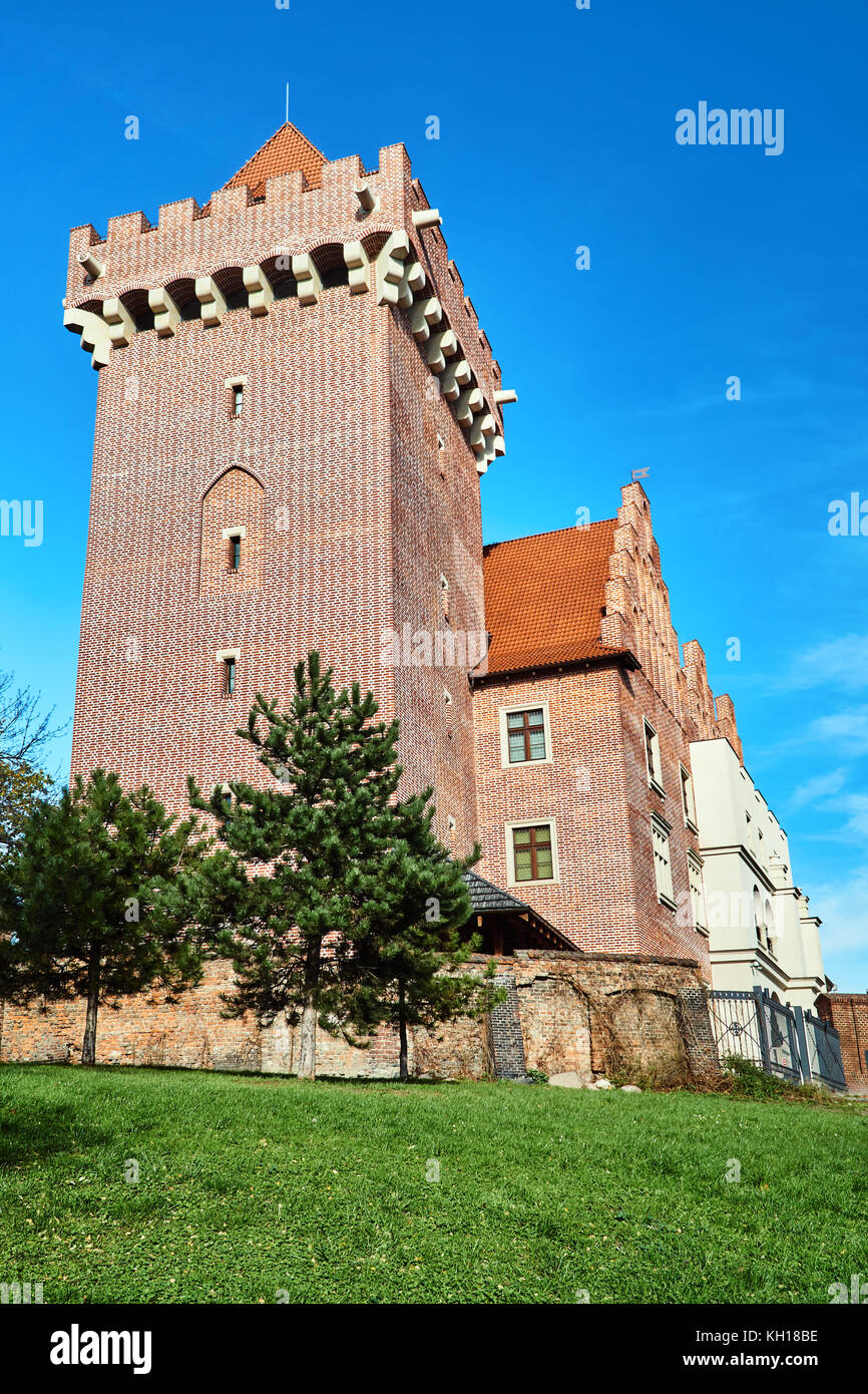 Tower reconstructed royal castle in autumn in Poznan Stock Photo - Alamy