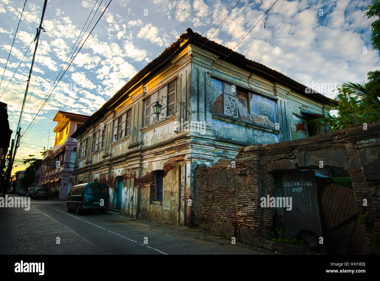 beautiful old houses along Gen. Luna St., Vigan, Ilocos Sur ...
