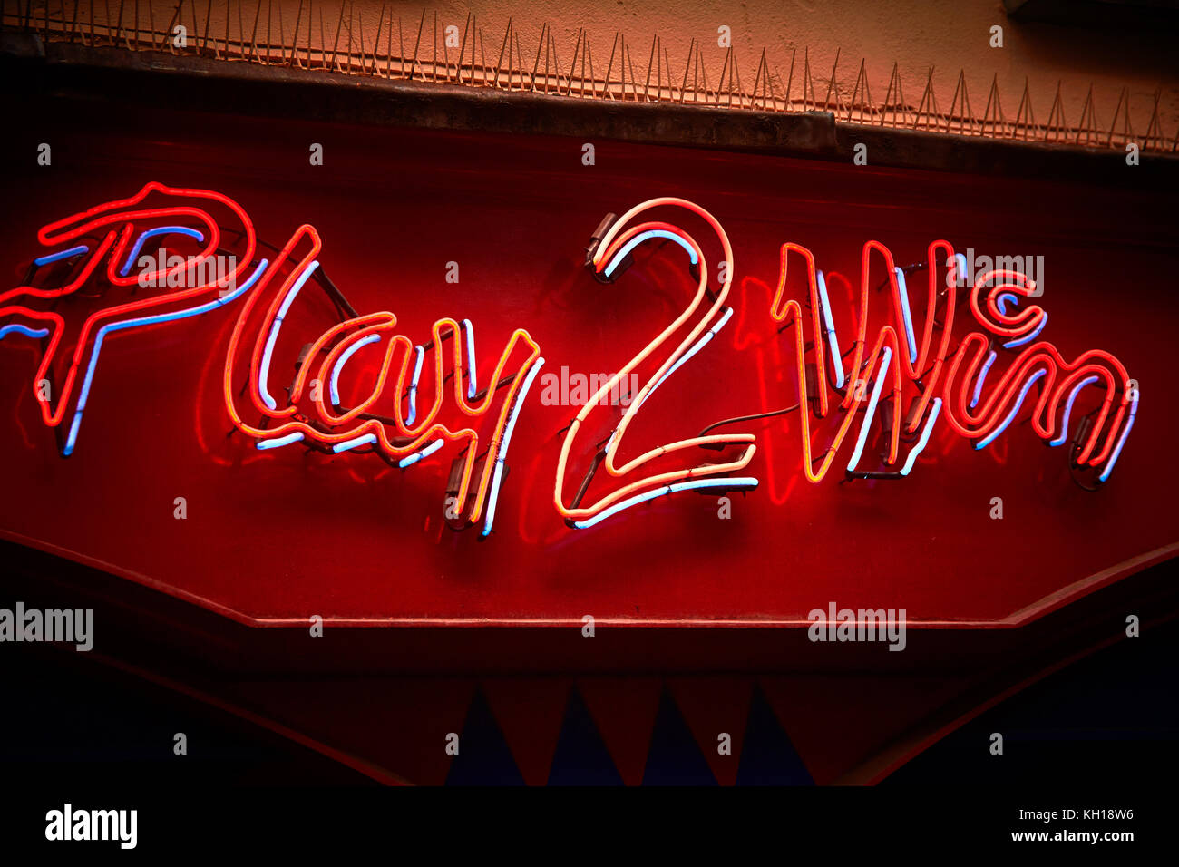 Win sign hi-res stock photography and images - Alamy