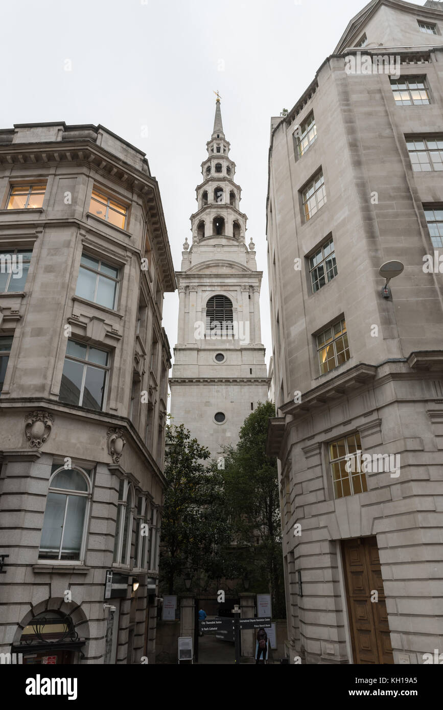 St Bride's church in London Stock Photo - Alamy