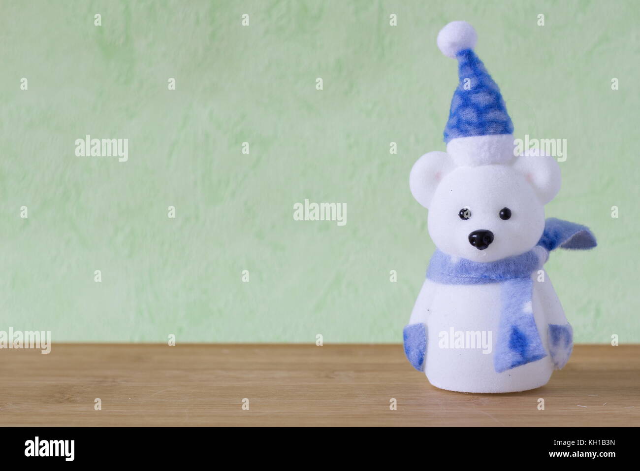 Three ball snowman hi-res stock photography and images - Alamy