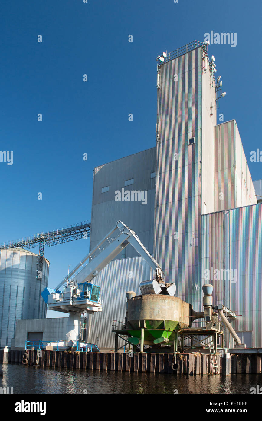 Industrial factory at the river Stock Photo - Alamy