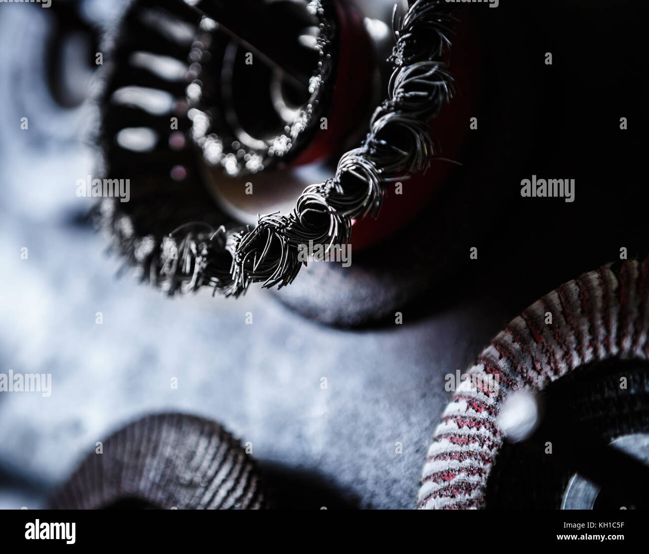 Electric grinder disc.Metal wire for circular grinder tool.Abrade metal ...