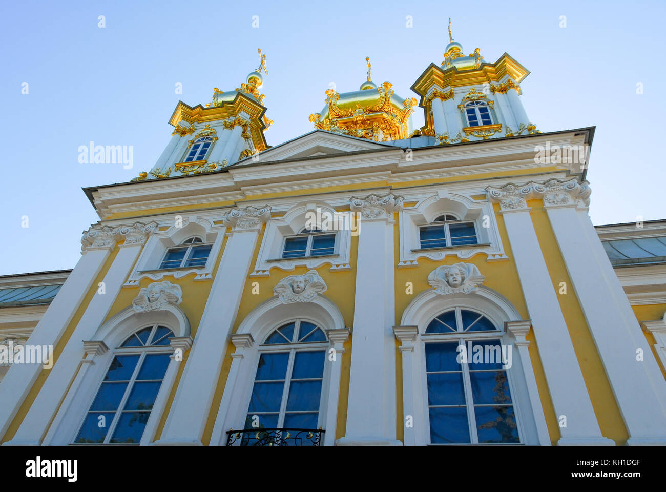 The Peterhoff Palace in St. Petersburg, Russia Stock Photo - Alamy