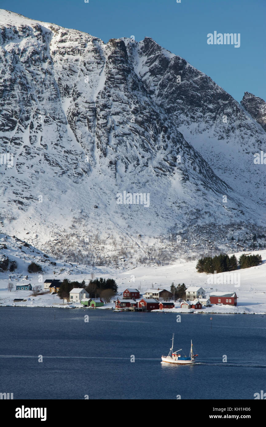 Landscape in winter at the Lofoten in Norway Stock Photo - Alamy