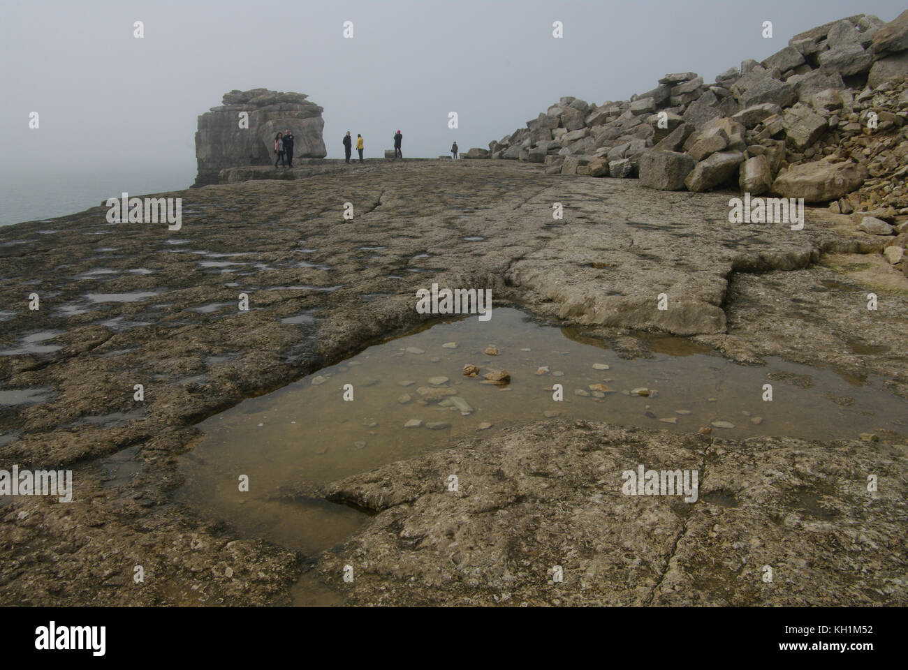 Portland stone blocks hi-res stock photography and images - Alamy