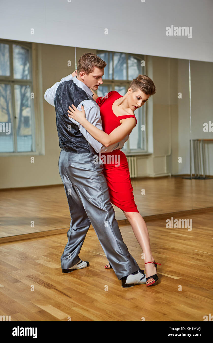 beautiful couple dancing tango Stock Photo - Alamy