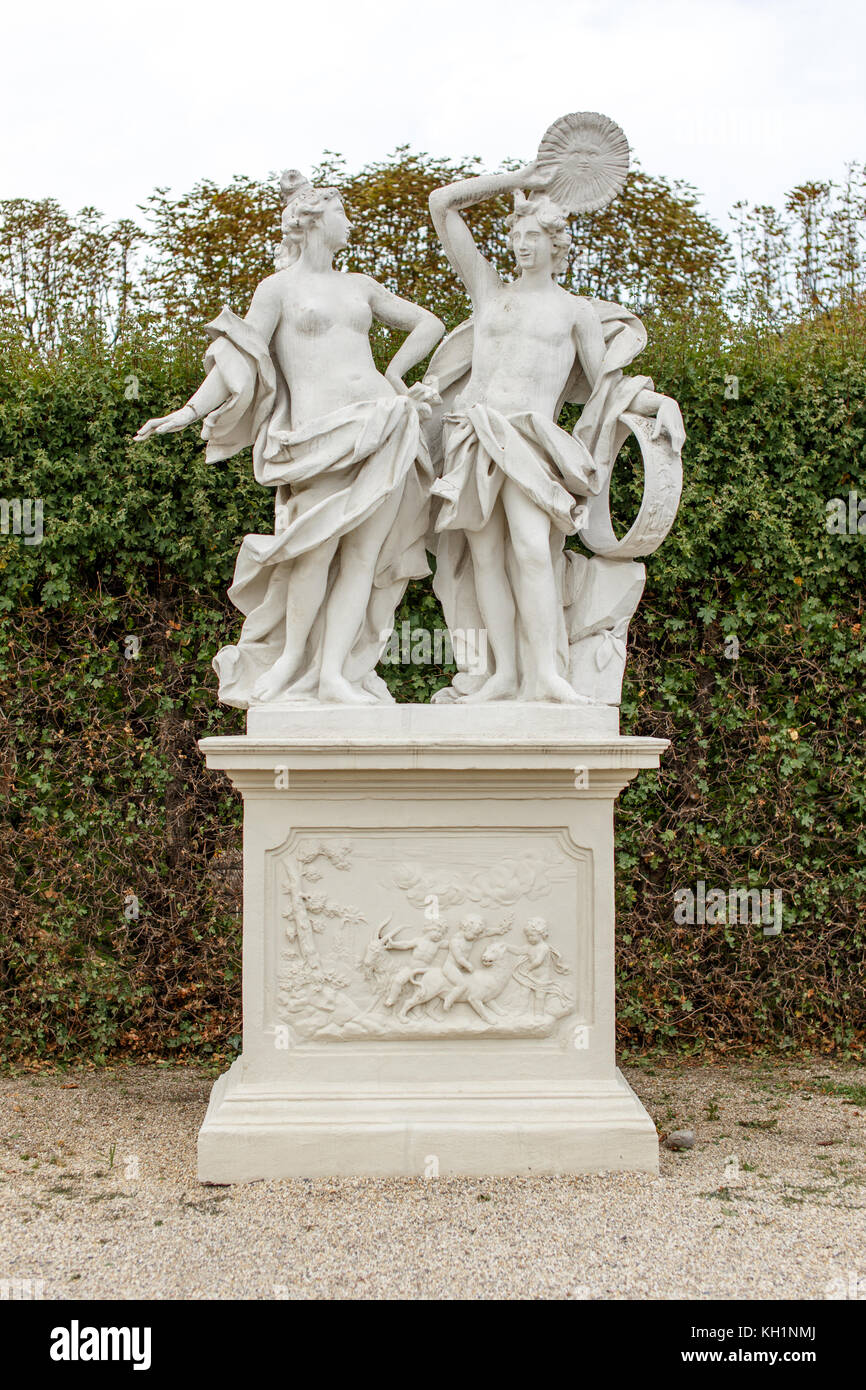Baroque statue at Belvedere Palace garden, Vienna, Austria, EU Stock ...