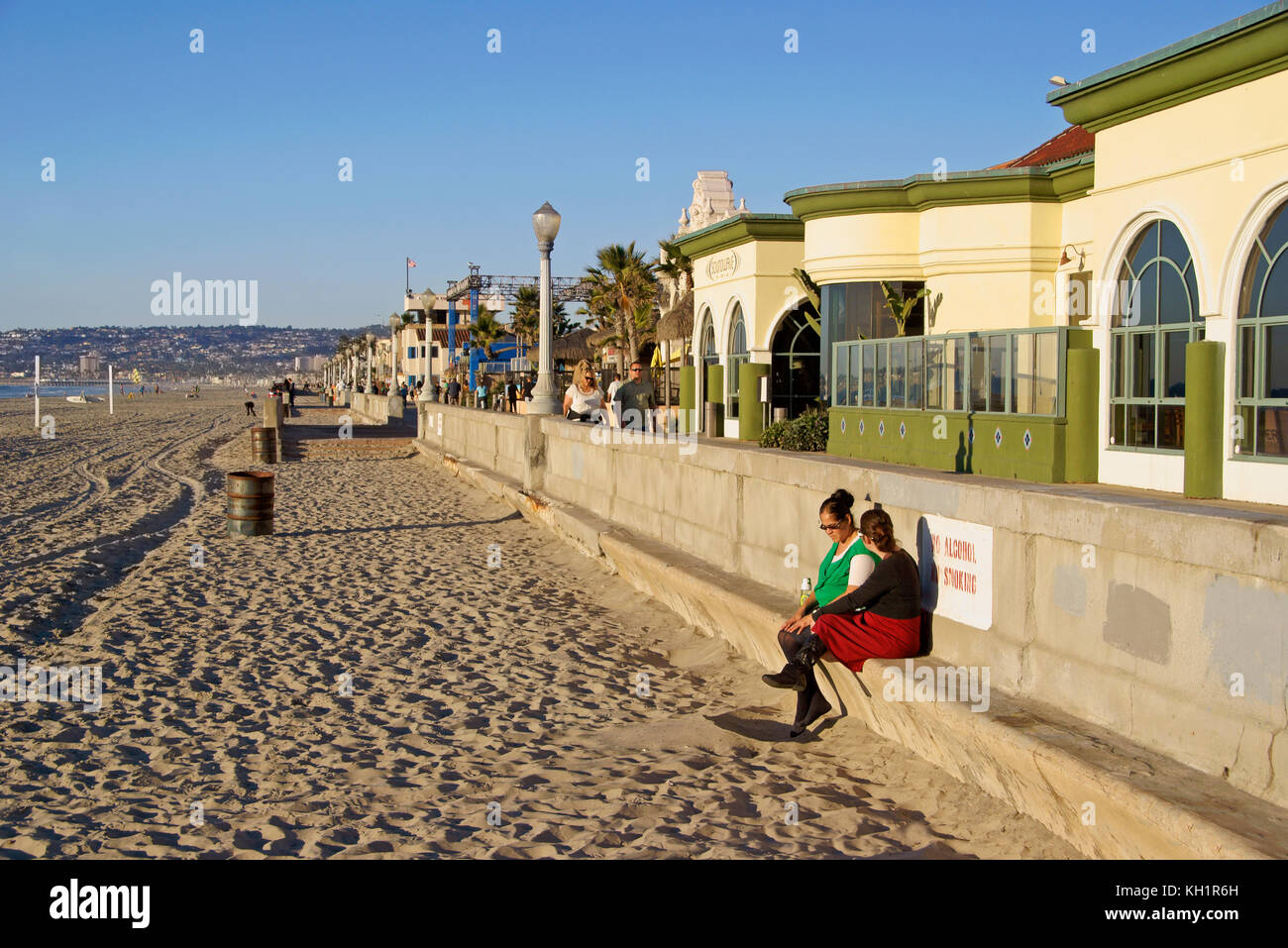 Mission Valley beach, San Diego, California Stock Photo - Alamy