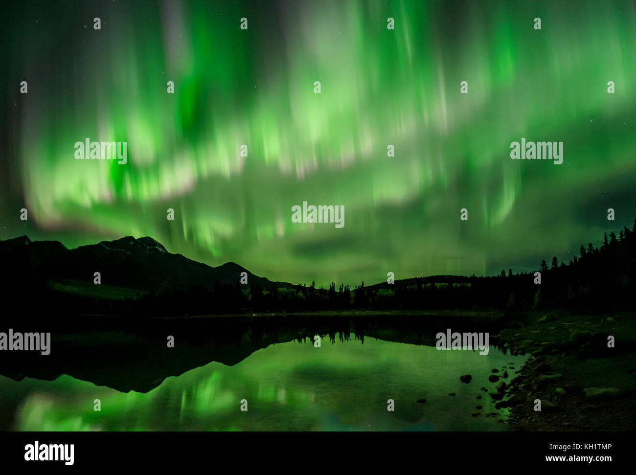 Jasper national park night sky hi-res stock photography and images - Alamy