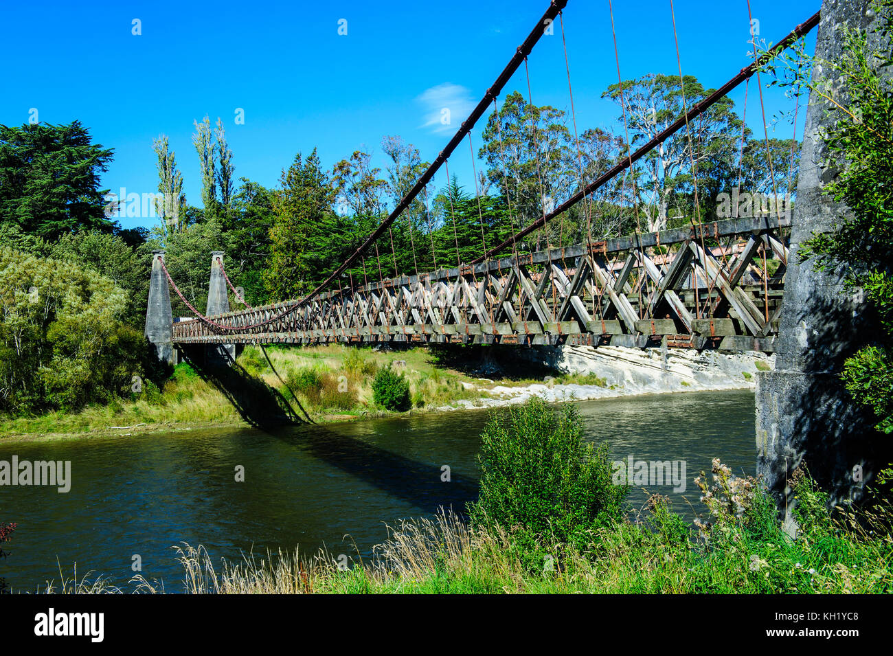 From clifden suspension bridge hi-res stock photography and images - Alamy