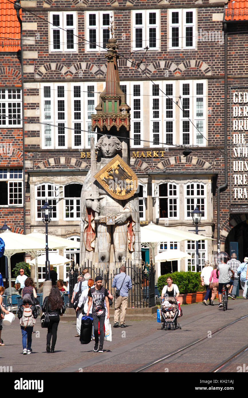 Monument Bremer Roland on Market Square, Bremen, Germany, Europe I ...