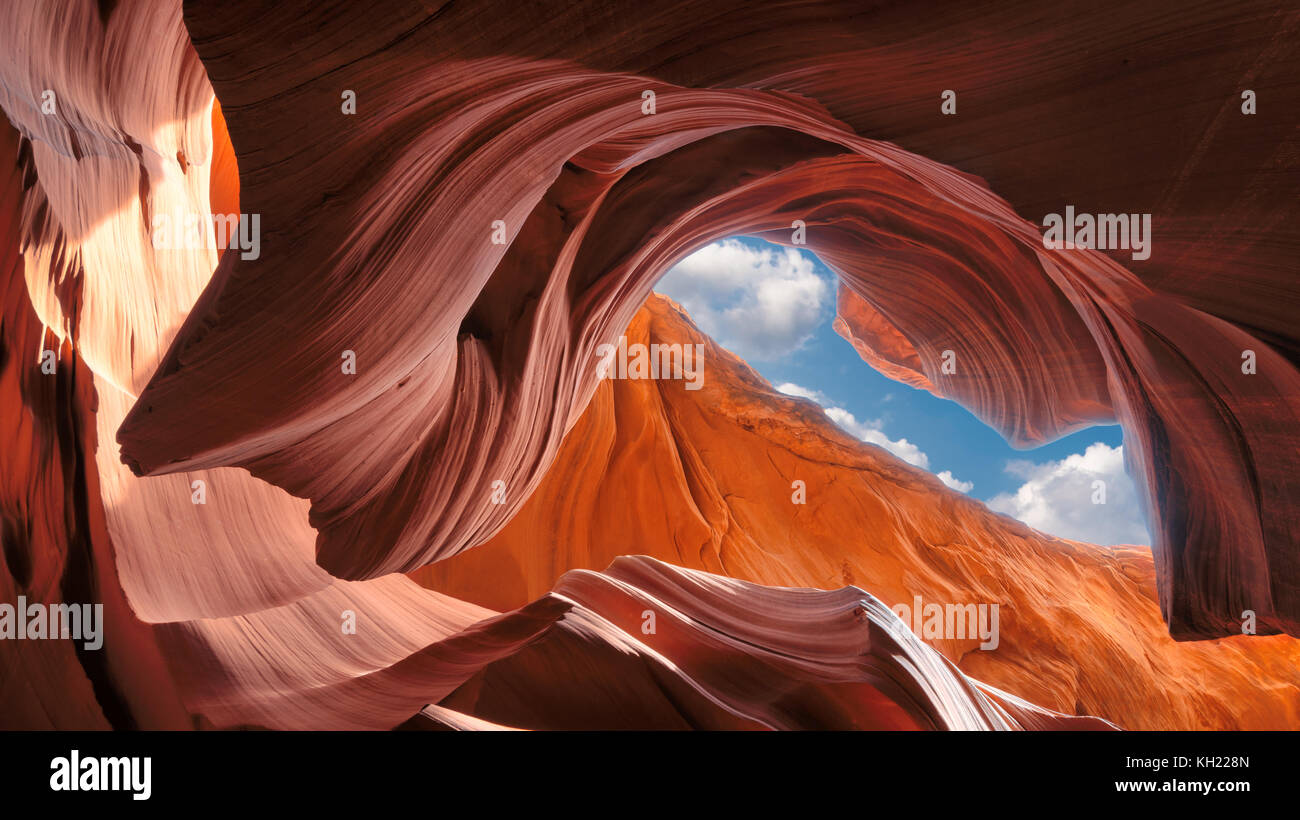 Abstract canyon texture hi-res stock photography and images - Alamy