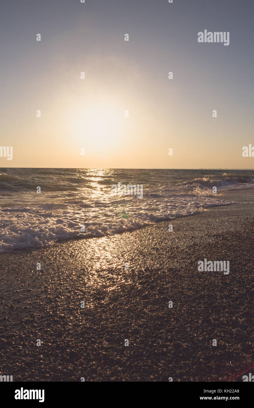Beautiful sunset on the summer sea Stock Photo - Alamy