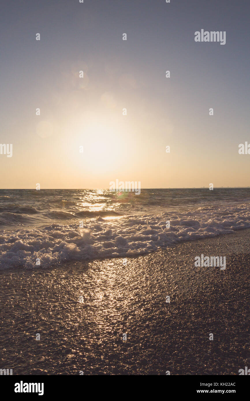 Beautiful sunset on the summer sea Stock Photo - Alamy