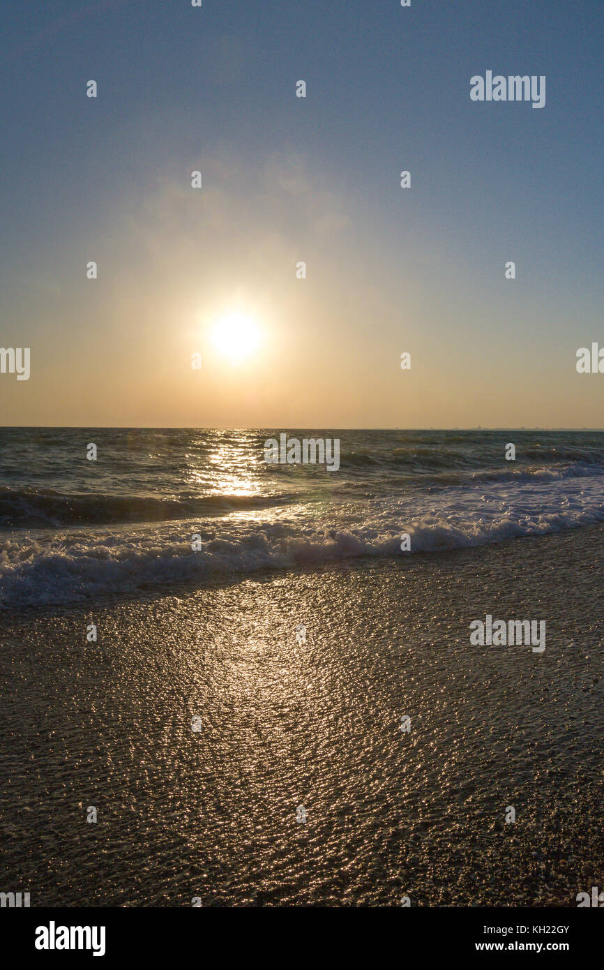 Beautiful sunset on the summer sea Stock Photo - Alamy