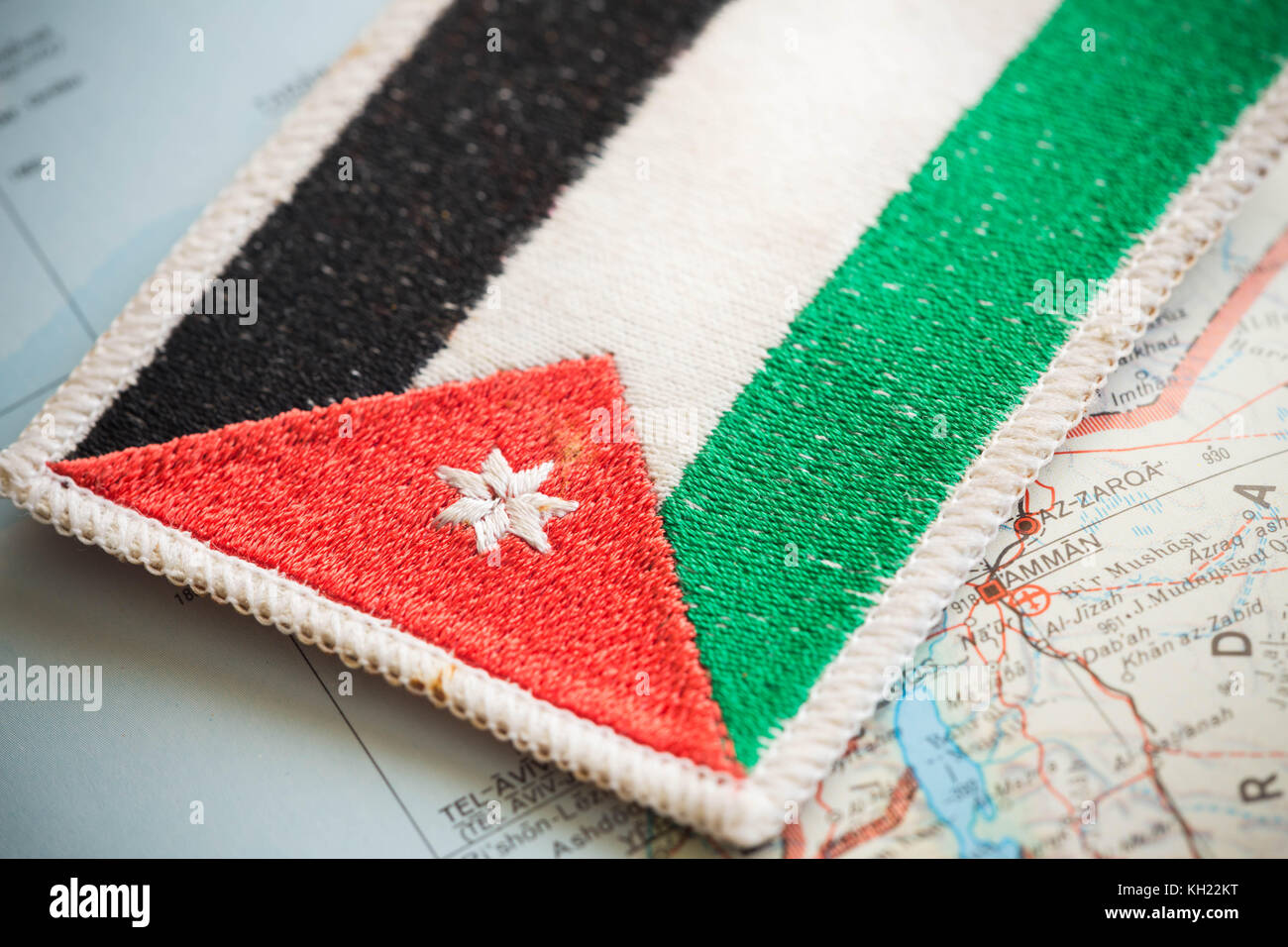 Map middle east flag hi-res stock photography and images - Alamy