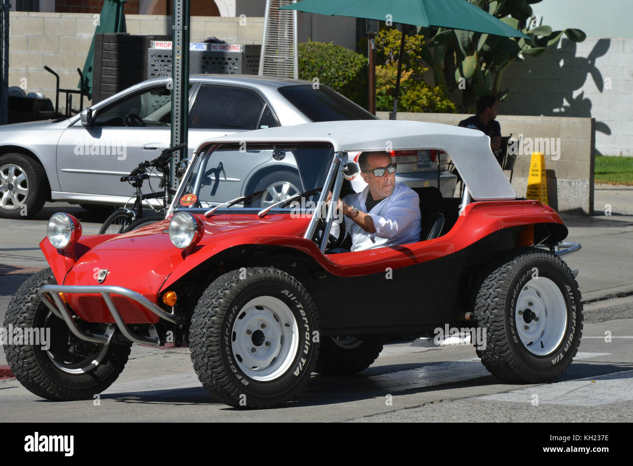 Jerry Seinfeld driving an off road bug in Beverly Hills Featuring ...